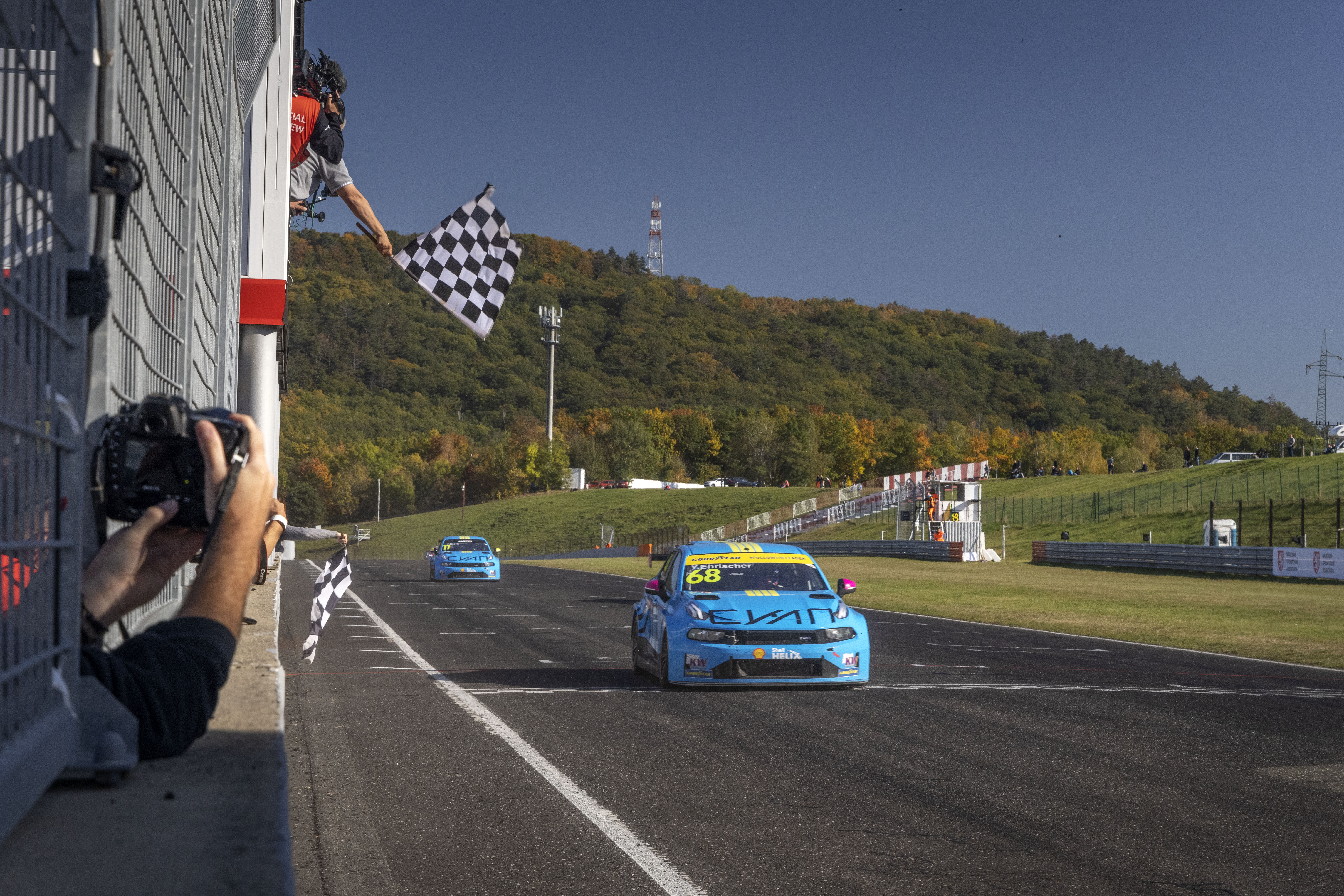 Yann Ehrlacher extends WTCR lead with podium in Czechia | Cyan Racing