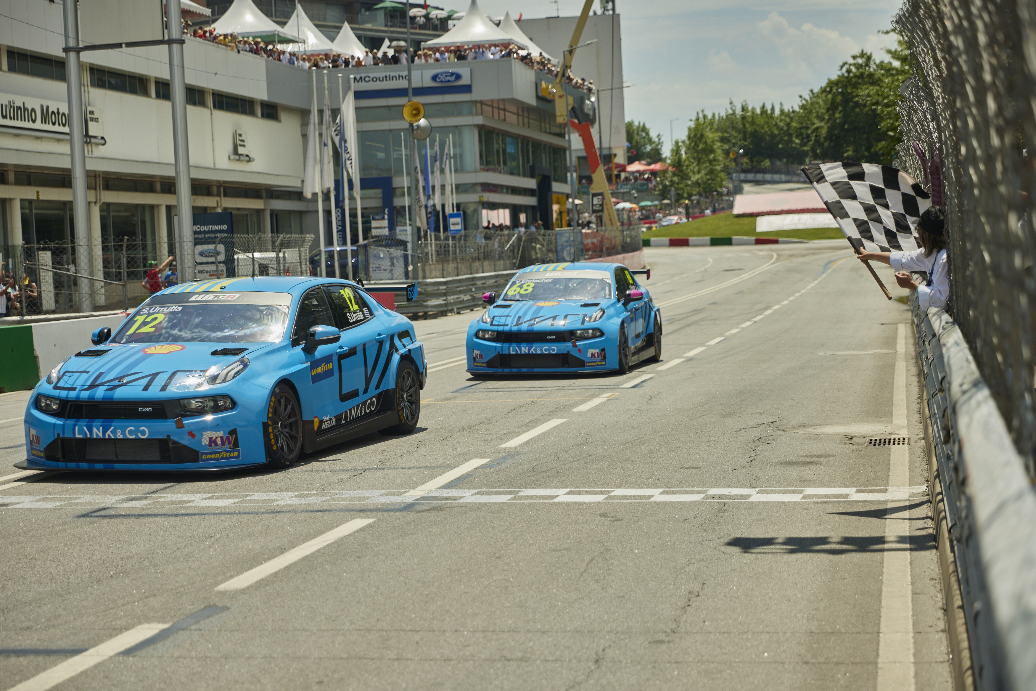 Santiago Urrutia heads Lynk & Co Cyan Racing 1-2 in Portugal | Cyan Racing