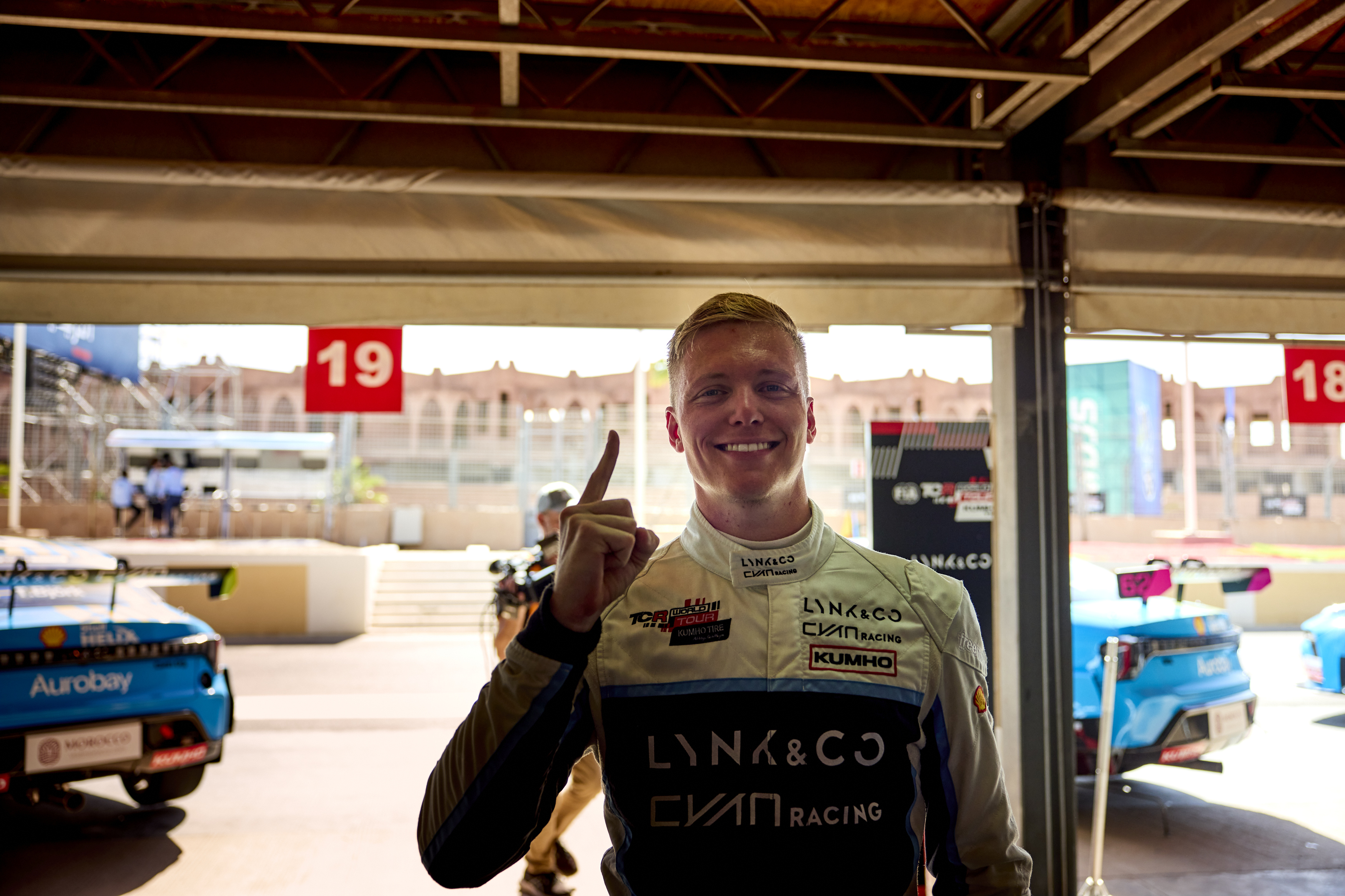 Yann Ehrlacher claims FIA TCR World Tour pole on the streets of Marrakech | Cyan Racing