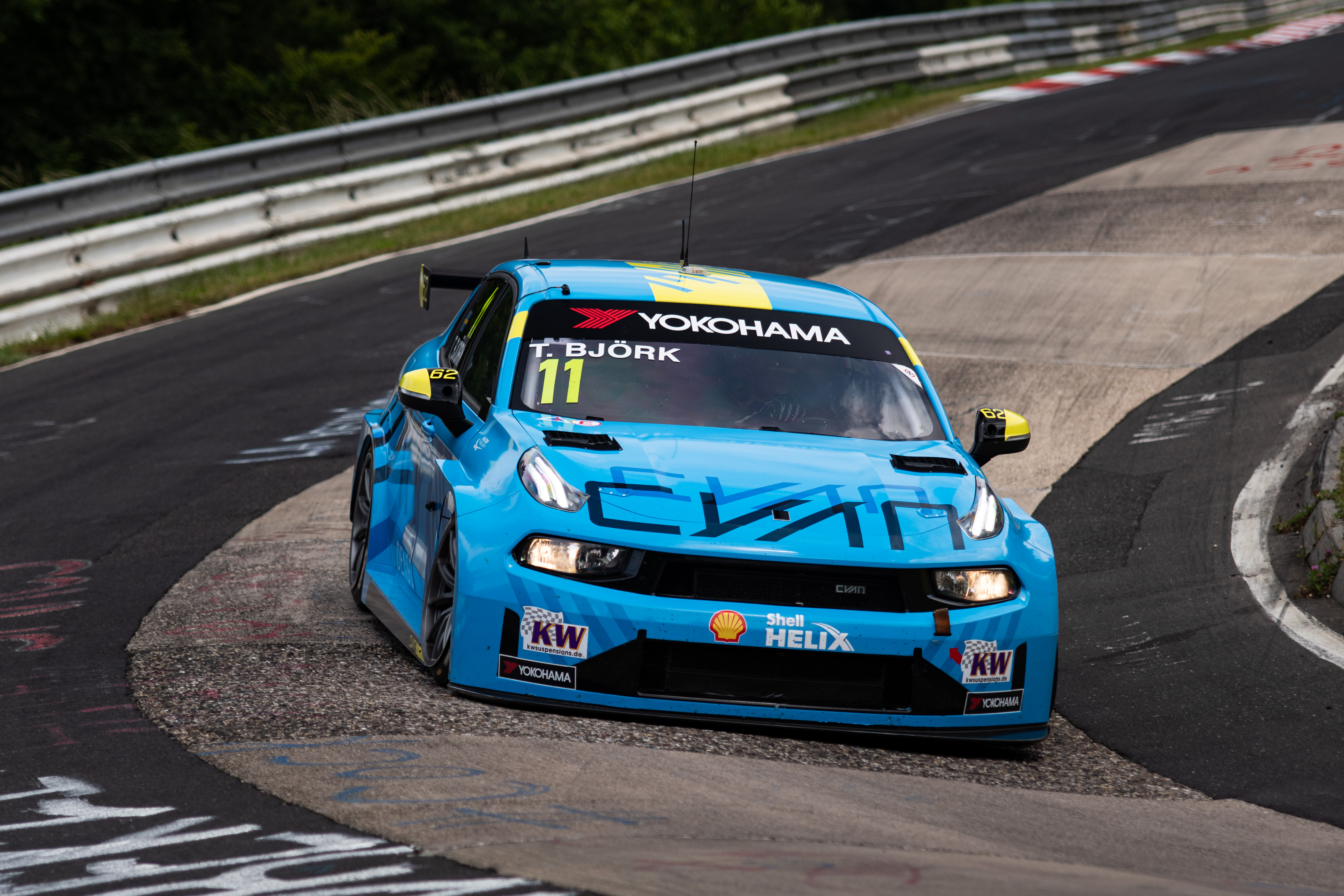 Flash report: A fighting start to the Nürburgring weekend | Cyan Racing
